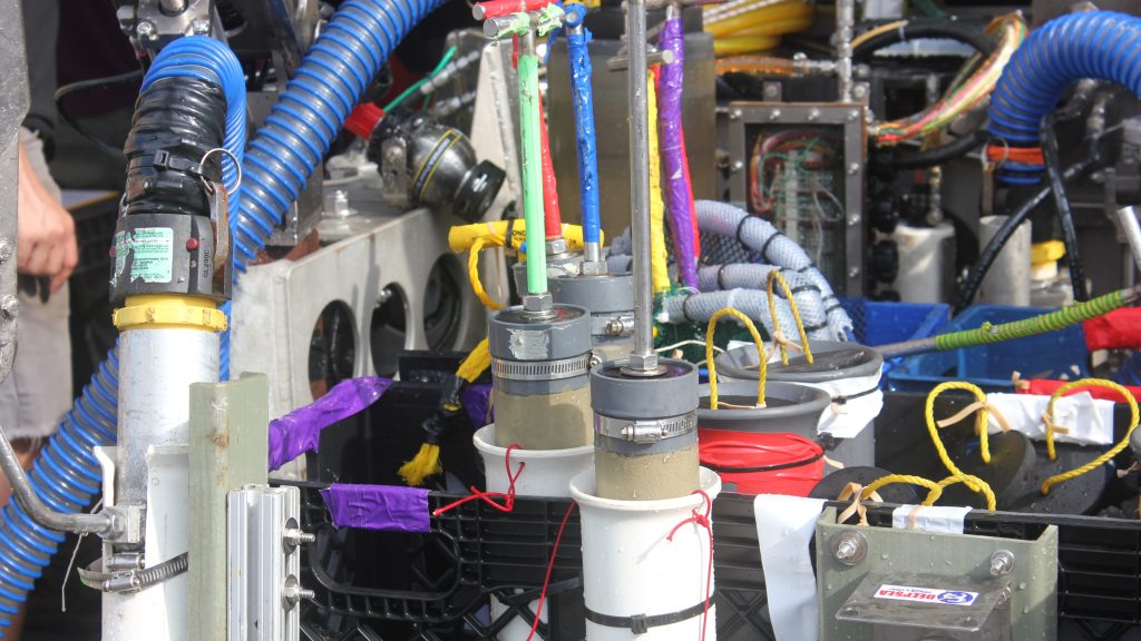 Processing of samples: Sediments and coring of the deep seafloor ...